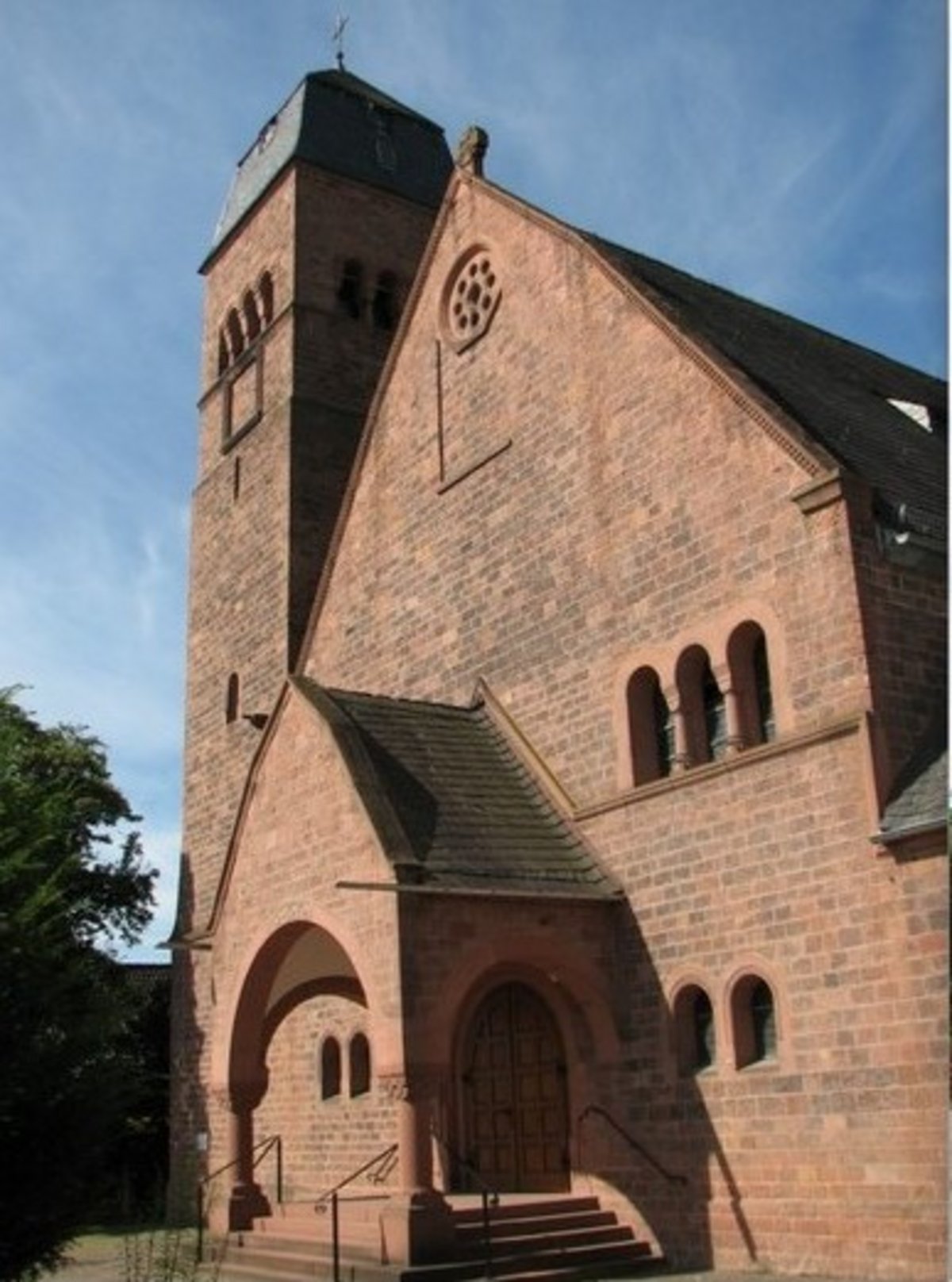 Kirche St. Maximilian | Pfarrei Maxdorf